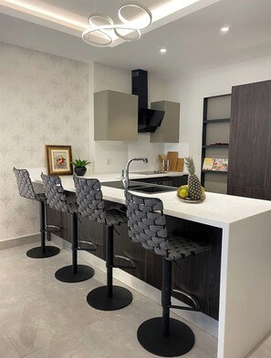 Apartamento superluxo, vista para a cidade | Cozinha privada