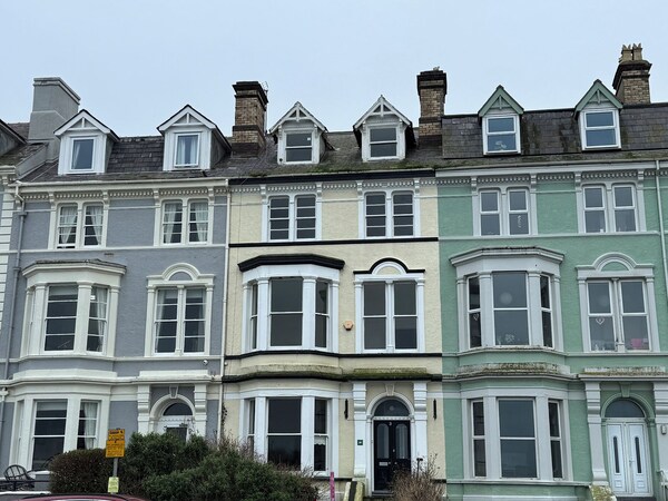 Sea View, East Parade - Llandudno