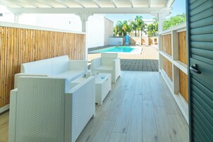 Casa conforto, vista para a piscina | Terraço/pátio
