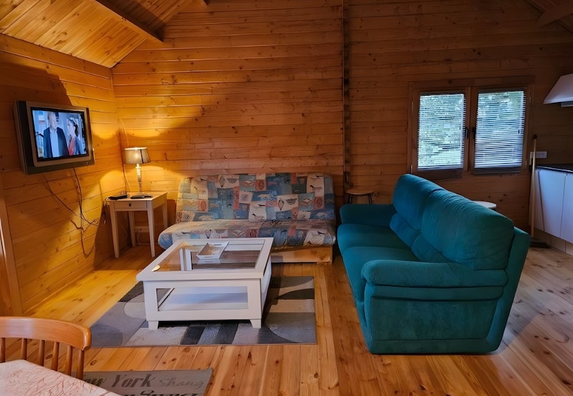 Chalet Avec Terrasse Privée Et Jardin Privé - Corrèze