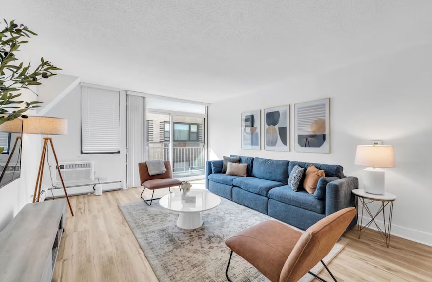 Urban Oasis In The Heart Of Oak Park - Chicago O'Hare Airport (ORD)