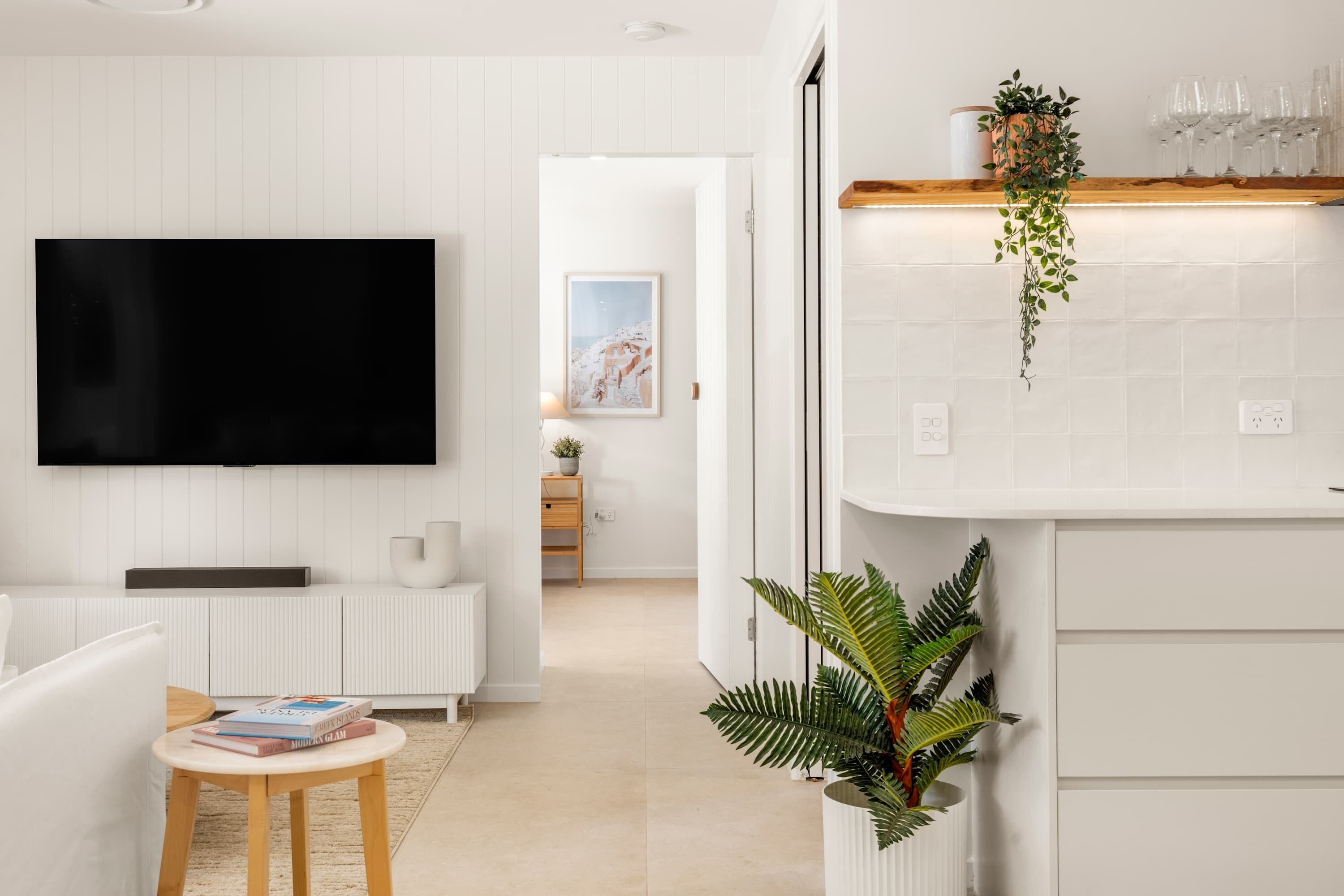 Solara Escape Mooloolaba, Pool + Pet-friendly Home - Alexandra Headland
