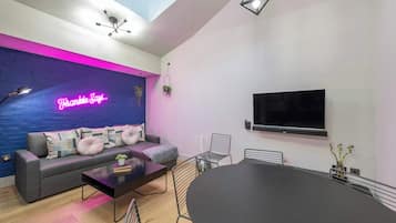 Apartamento, várias camas, cozinha, Vista para a cidade (Long Acre 4) | Sala de estar