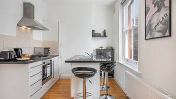 Apartamento, 1 cama de casal e sofá-cama, cozinha, Vista para a cidade (GTS 1, 59) | Cozinha privada