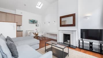 Apartamento, 1 cama de casal e sofá-cama, não se aceitam animais de estimação (FS11A (Upper)) | Sala de estar