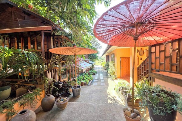 Baan Yung Hill Resort - Chiang Rai