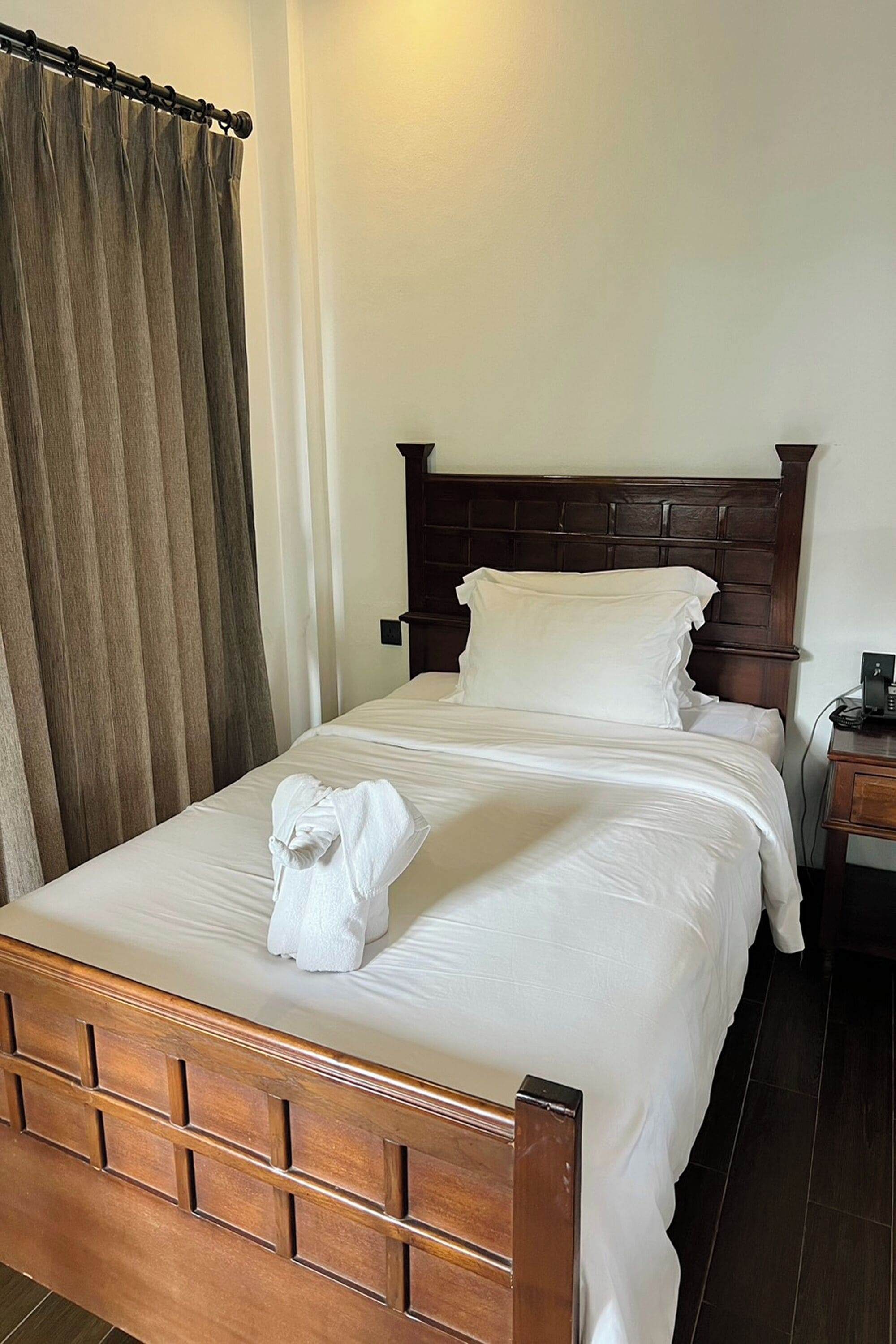 Quarto Individual | Cofre no quarto, secretária, roupa de cama fornecida 