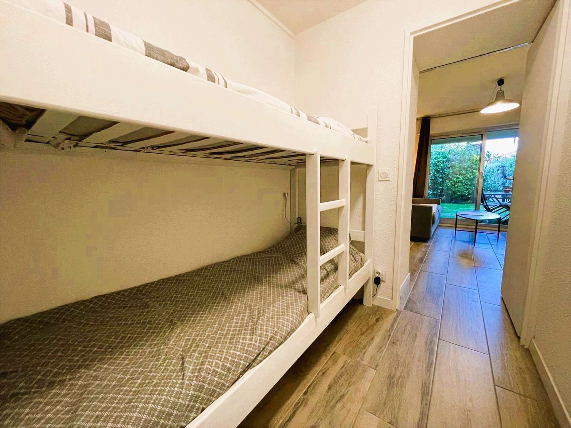 Studio De Charme Avec Jardinet Privatif  Cœur Du Golfe De Saint-tropez - Cogolin