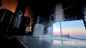 Apartamento, varanda, vista para o jardim | Vista do alojamento