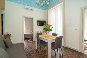 Apartamento, cozinha, Vista para a cidade | Restaurantes