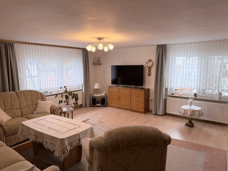 Beautiful 3-bedroom House In Tranquil Staufenberg With Ac - Kassel