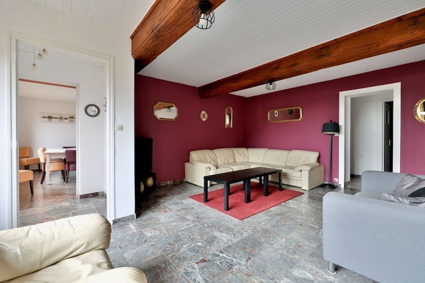 Gîte 12 Pers. - Les Sabots D'hélène Avec Piscine Privée, Au Coeur D'une Pension Pour Chevaux - Ain