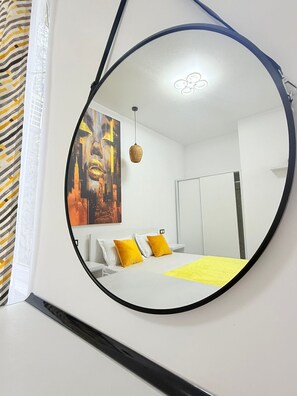 Apartamento Clássico | Secretária, secretária adequada para computadores portáteis 