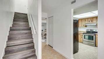 Apartamento (2 Bedrooms) | Parte interna