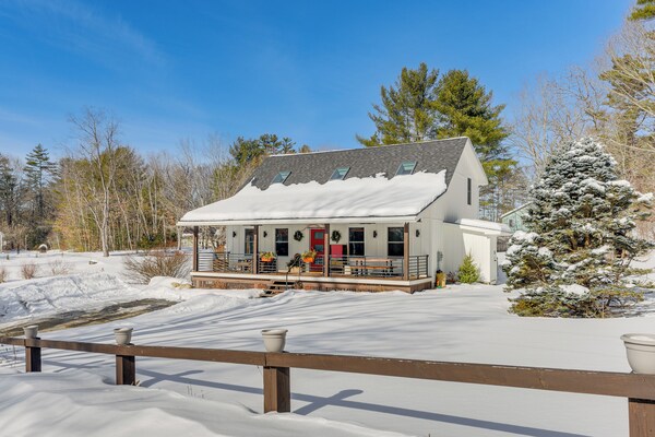 Bradford Group Getaway! Cabin W/ Deck & Fire Pit - Bradford, NH