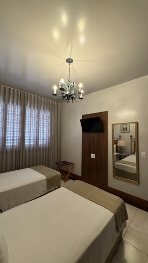Roupa de alta qualidade, Wi-fi grátis, roupa de cama fornecida 