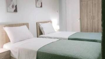 Apartamento, 2 quartos, varanda | 3 quartos