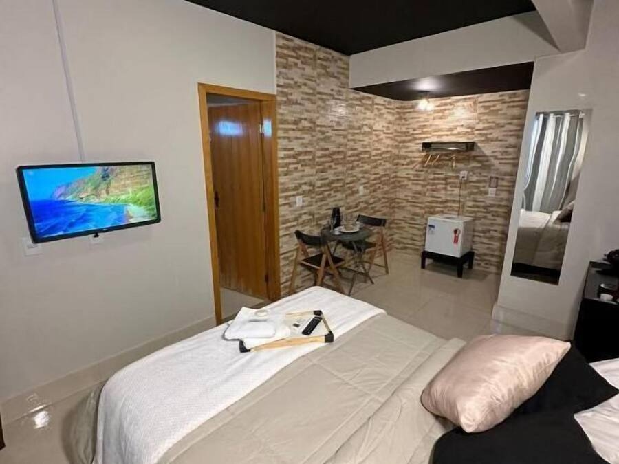 Roupas de cama antialérgicas, frigobar, cortinas blackout