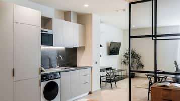 Emper Julian | Interior