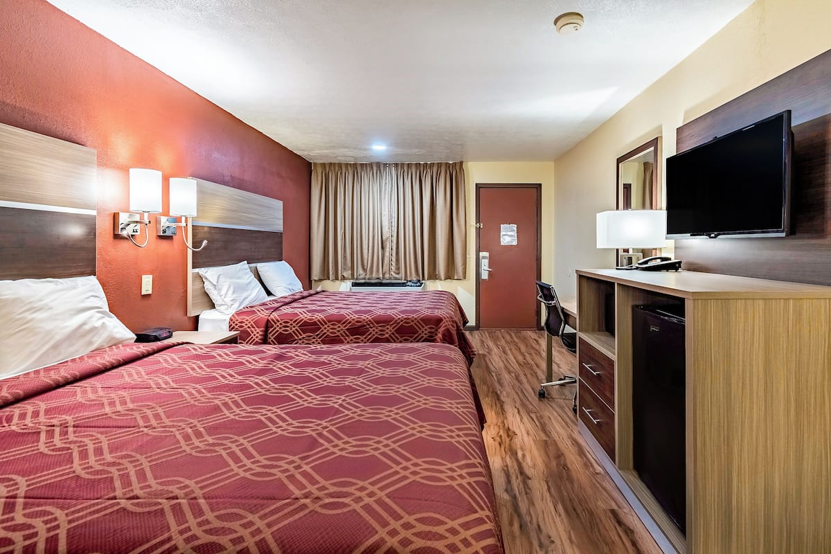 Quarto Duplo, não fumadores | Secretária, secretária adequada para computadores portáteis