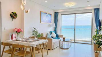 Apartamento Familiar, 3 quartos, vista para a praia | Interior