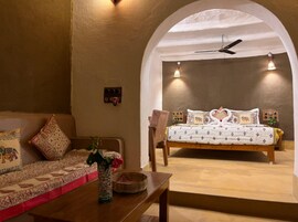 Quarto casal superior, vista para a cidade | Escrivaninha, Wi-Fi de cortesia