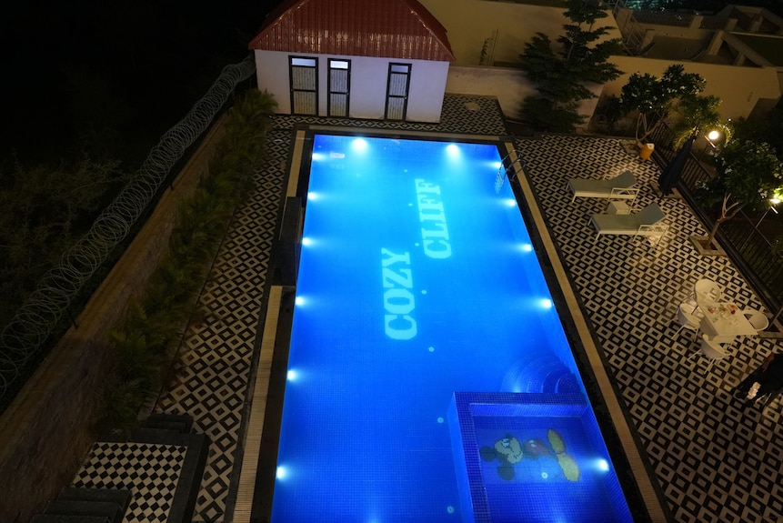 Cozy Cliff By Marwar Royal Private Villa With Pool - Gujarat