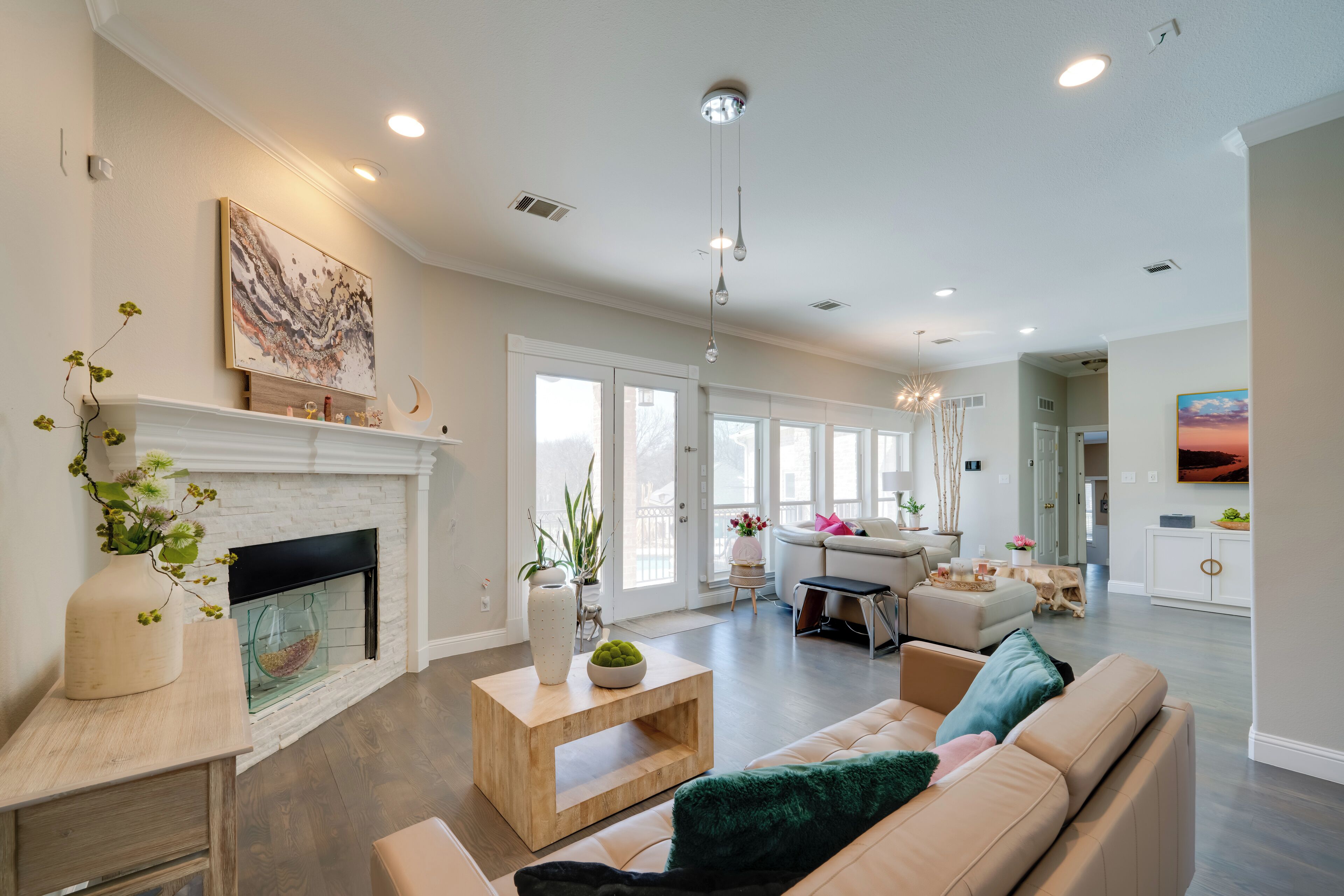 Near Joe Pool Lake! Luxe Getaway W/ Shared Pool - Cedar Hill, TX