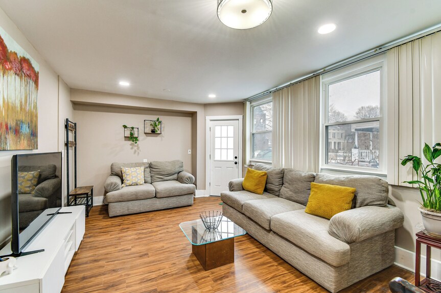 Explore Rochester! Charming Home 1 Mi To Downtown - Rochester, NY