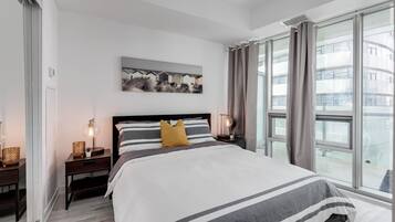 Suite Royal, várias camas | Ferro/tábua de engomar, Wi-fi grátis