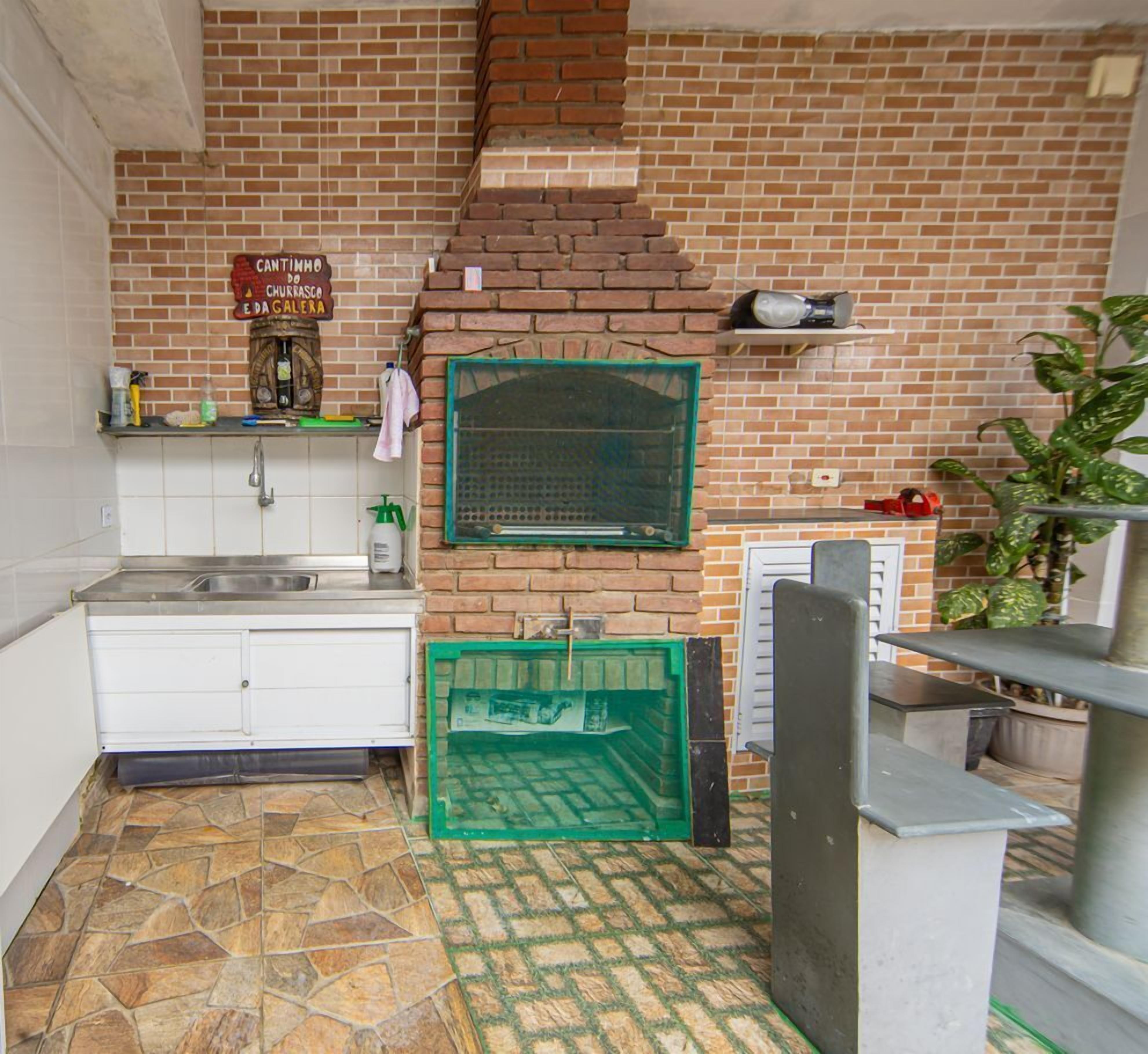 Casa, para fumantes | 3 quartos