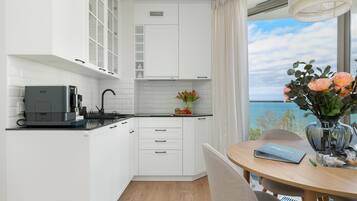 Apartamento | Cozinha privada | Cadeirão de bebê