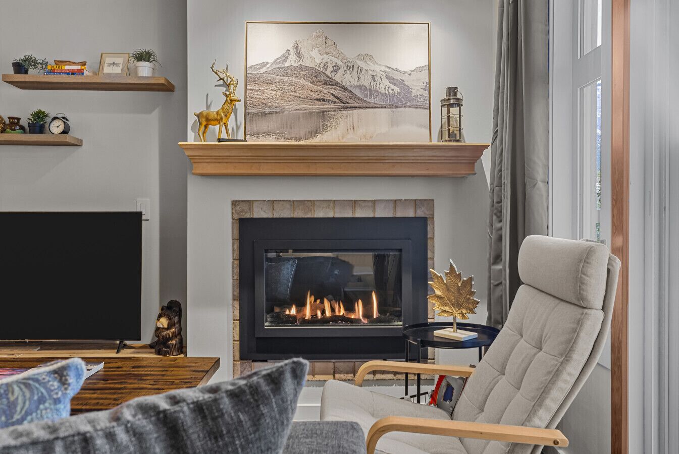 Mountain Getaway| 1 Bed 1-bath Condo With Gym - キャンモア