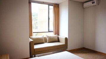 Suite-Estúdio Júnior, vista para a montanha | Interior
