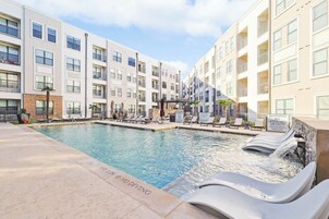 Apartamento | Piscina | Piscina exterior 