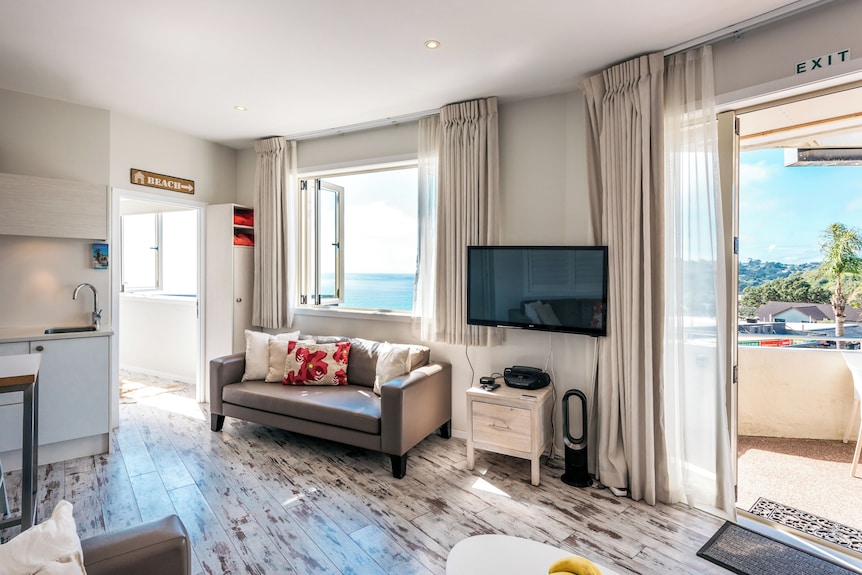 Oneroa Central - Waiheke Island