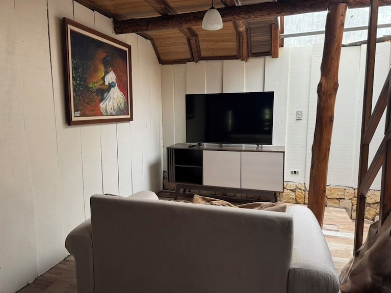 Cabin Immersed In Nature - Private Hiking Trail - 3 Br - Fireplace - Peaceful - Bajos del Toro