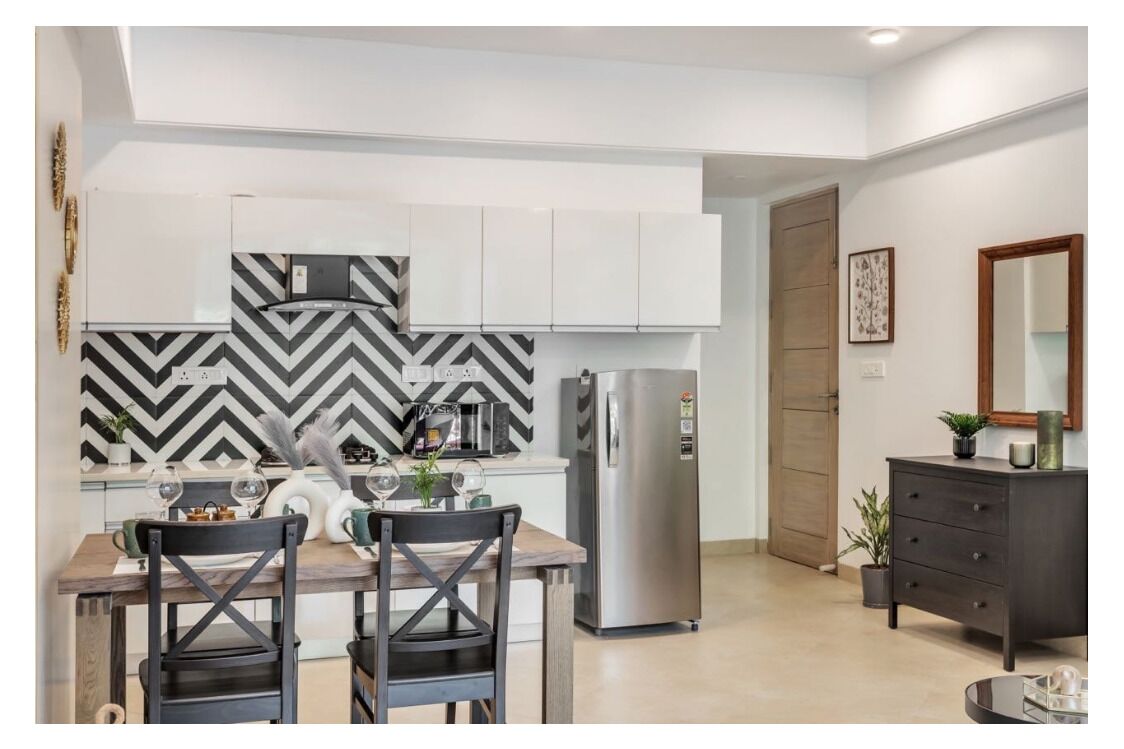 Apartamento | Cozinha privada | Um frigorífico, um micro-ondas no espaço comum 