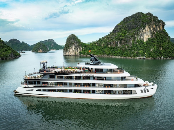 La Casta Star Cruise - Quảng Yên