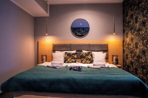 Cofre no quarto, secretária 