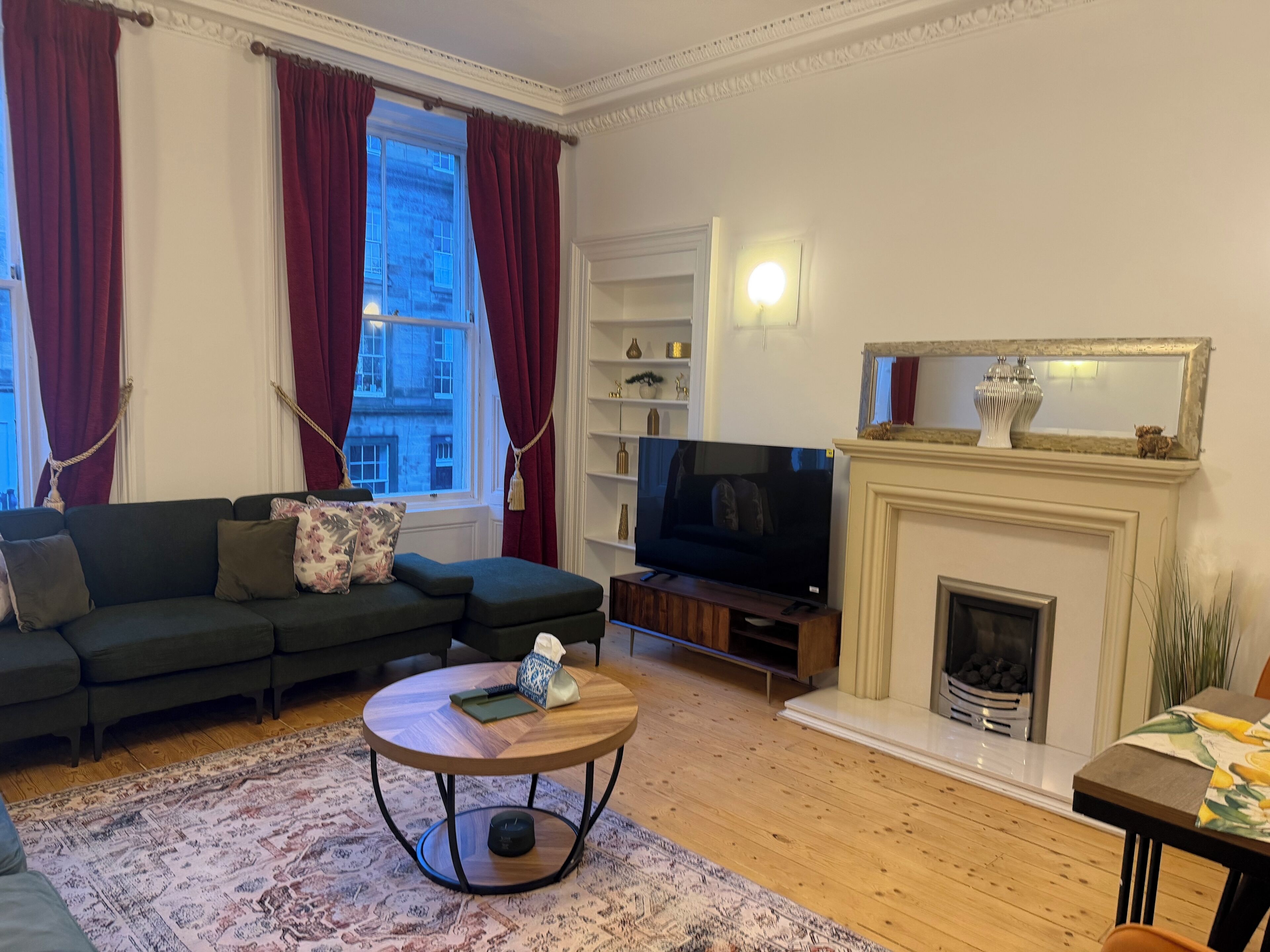 Luxurious Victorian 3bedroom Flat In The Heart Of Edinburgh - Edinburgh, UK