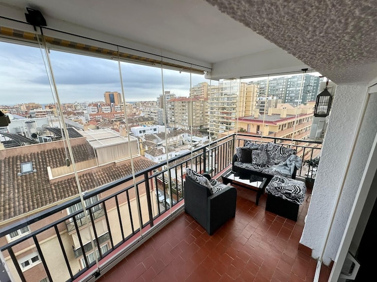 Live The Dream In Fuengirola With Sea Views - Mijas