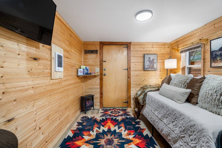 Prairie Sky Retreat: Cabin Near Keystone - South Dakota