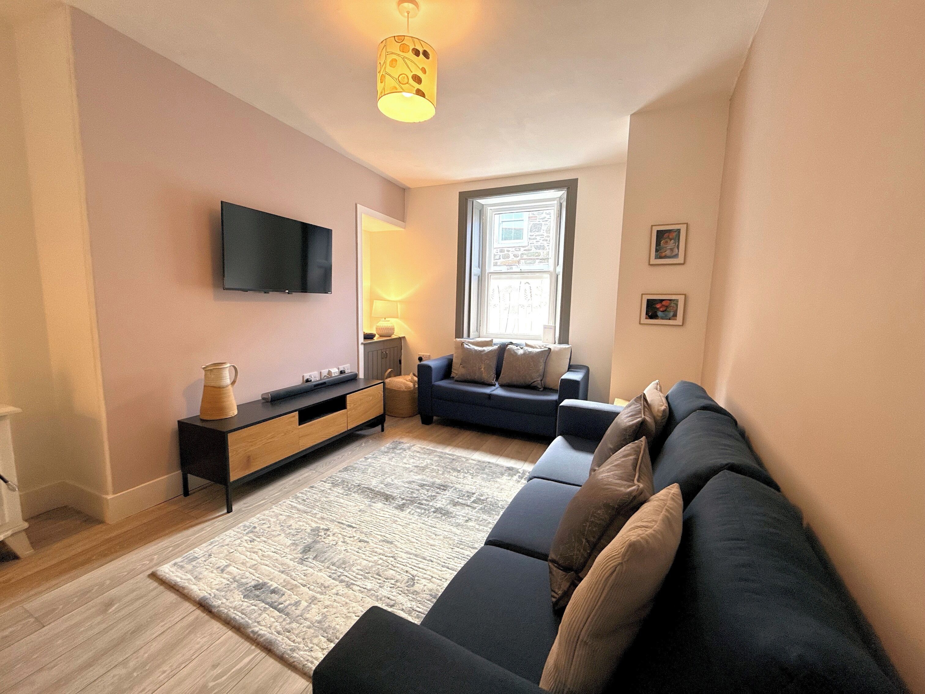 Beautifully Presented Cosy Home In Kirkcudbright - Pass The Keys - Kirkcudbright