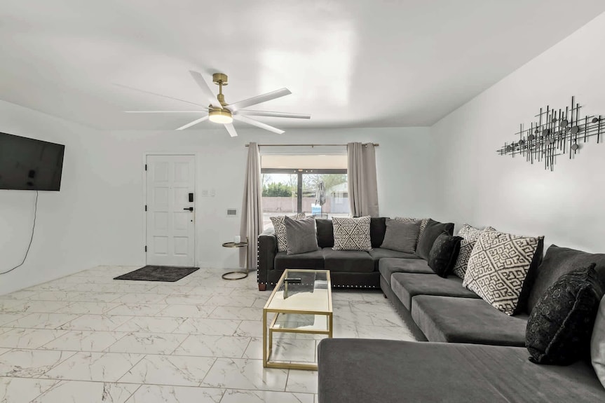 Modern 4br Sun House Near Downtown |Bbq + Home Gym - 피닉스