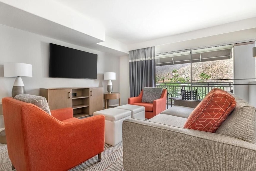 Stylish Family-friendly Room Minutes From Downtown Palm Springs Attractions - Palm Springs, CA