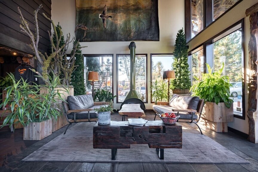 Retro Firepits & Heated Pool Near Downtown Bend & Old Mill District - Bend, OR