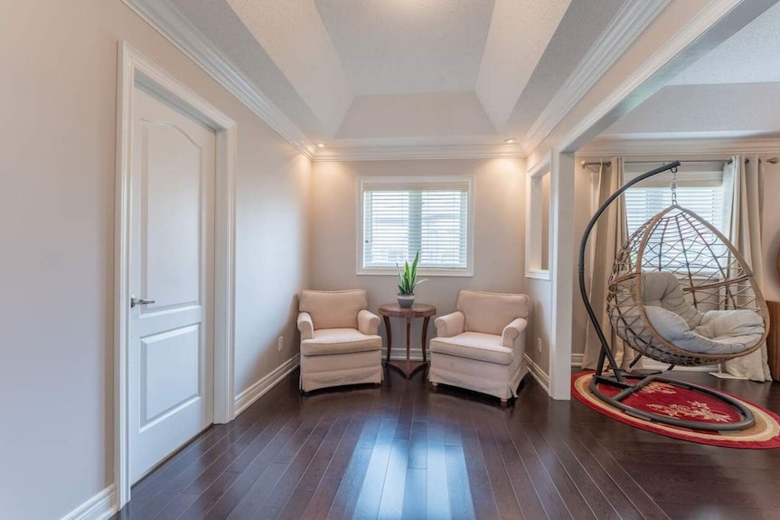 Spacious 7br Home With Private Yard, Bbq & Fast Wifi! - Brampton