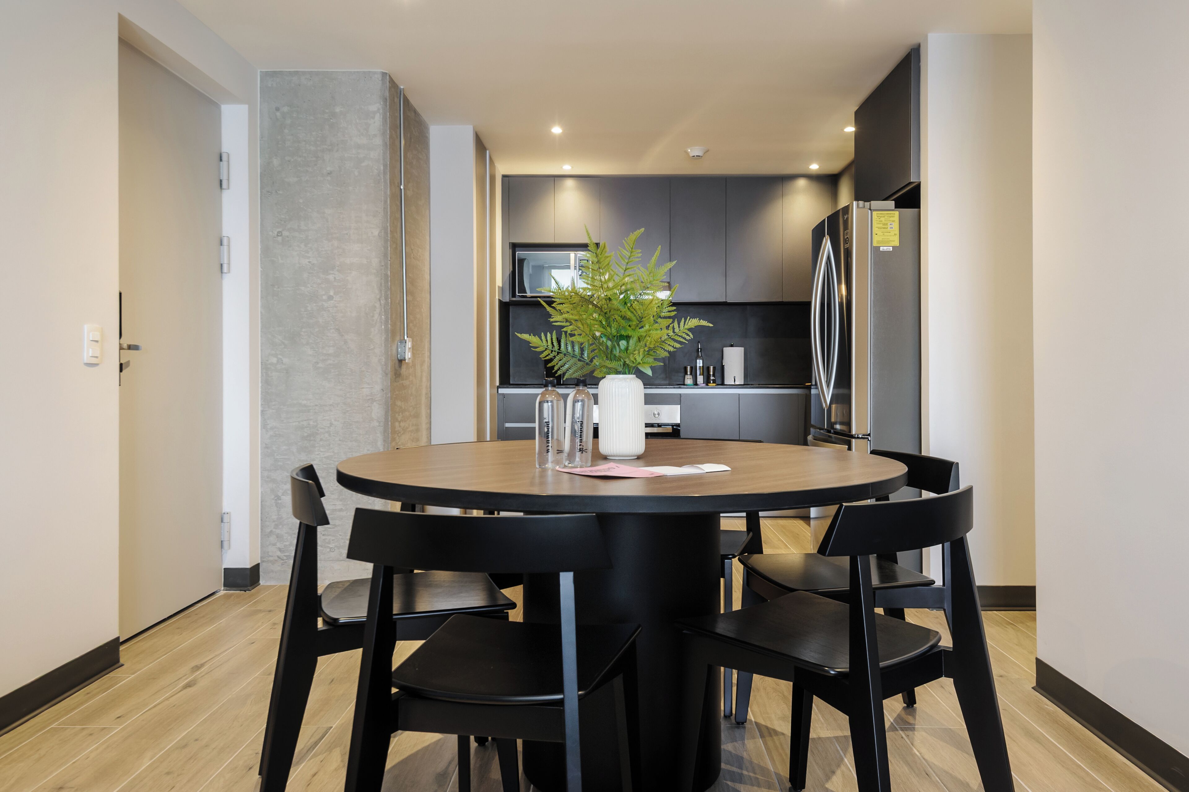 Apartamento, Vista para a cidade | Sala de jantar