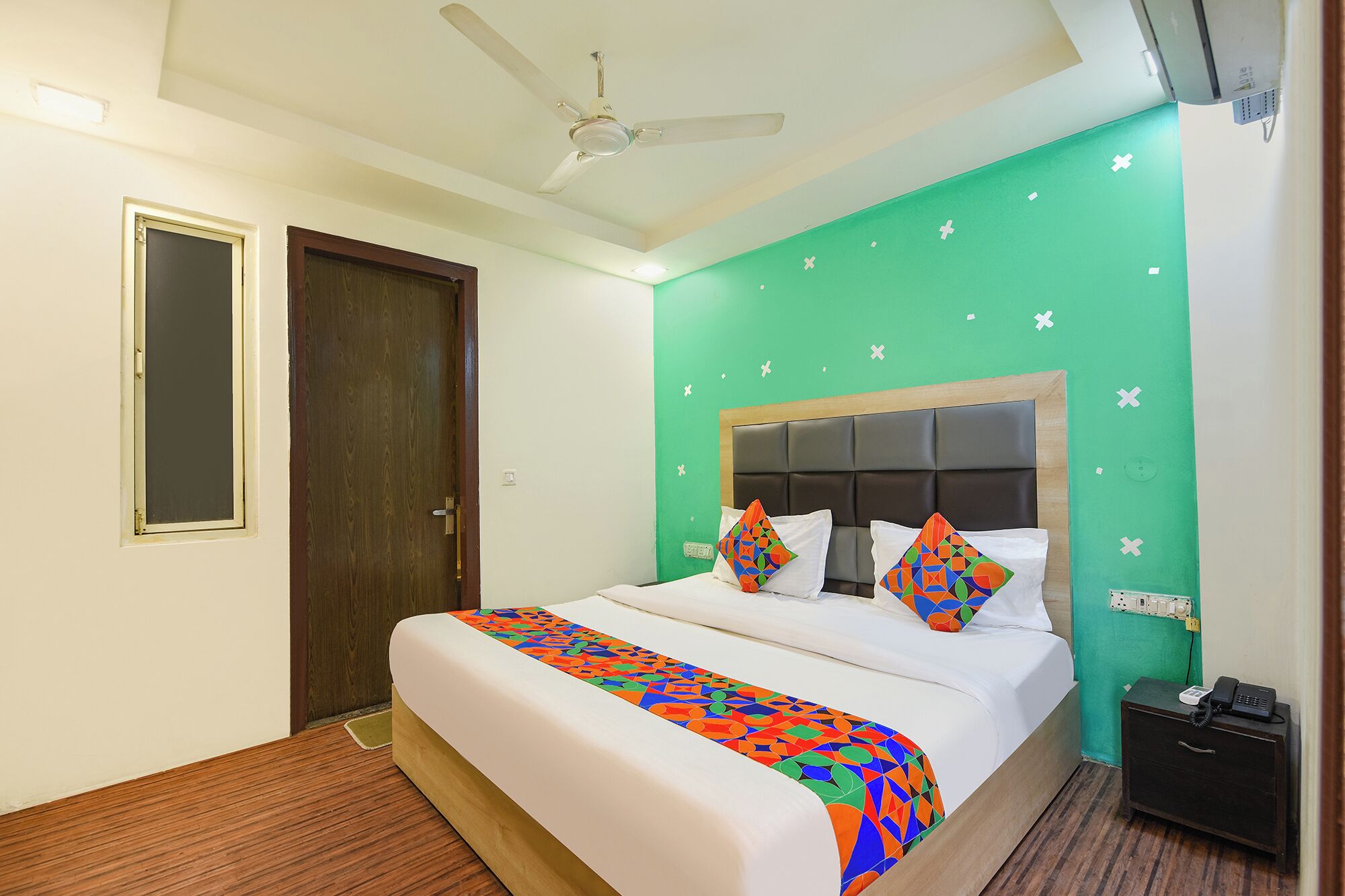 Lençóis de algodão egípcio, roupa de alta qualidade, cofre no quarto 